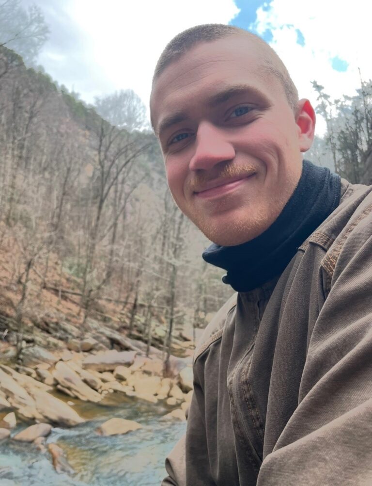 Two of three Army Soldiers involved in UH-60 Blackhawk Helicopter Crash ...